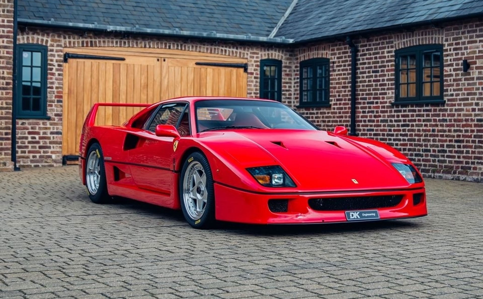 Une Ferrari F40 d'exception, riche en singularités, mise en vente.